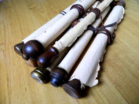 Ancient scrolls: where are the wooden handles? – Found in Antiquity