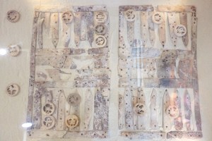 Tabula: a strategic 2-player Roman board and dice game – Found in Antiquity